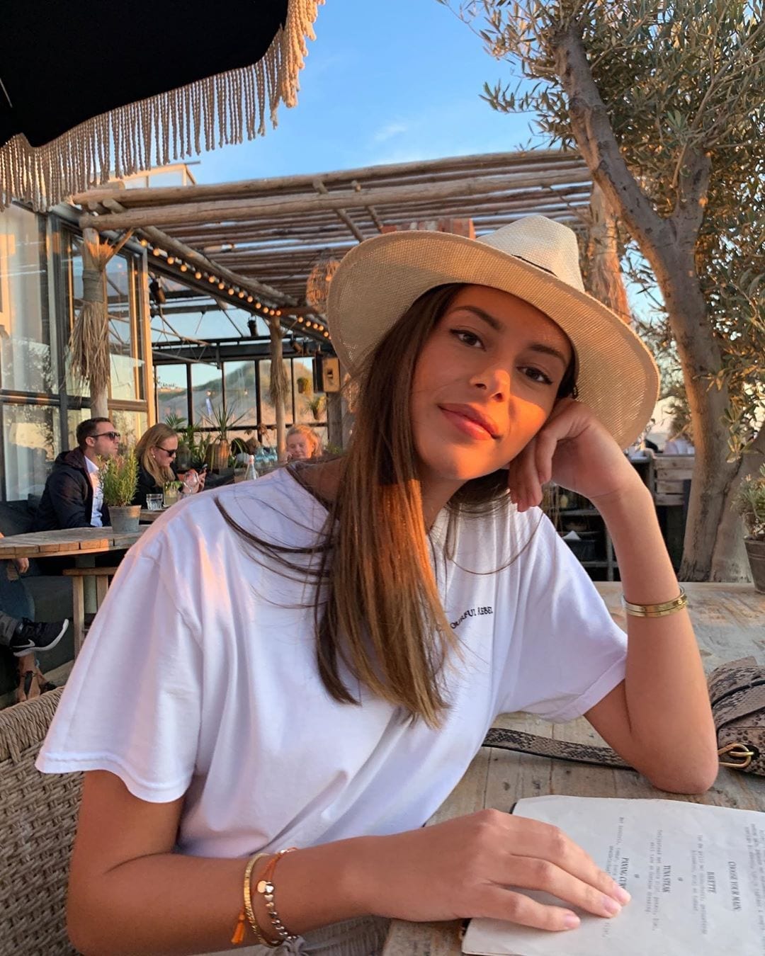 Demí Maric - FHM500